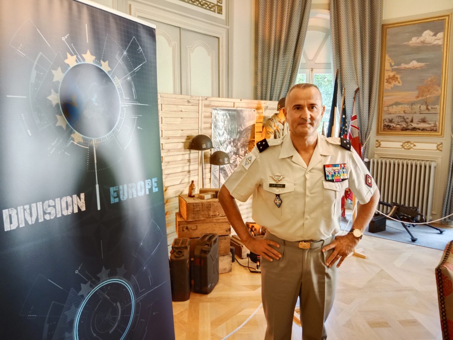 Besançon. Le Général Jean-Pierre Fagué, nouveau Commandant de la 1ère ...