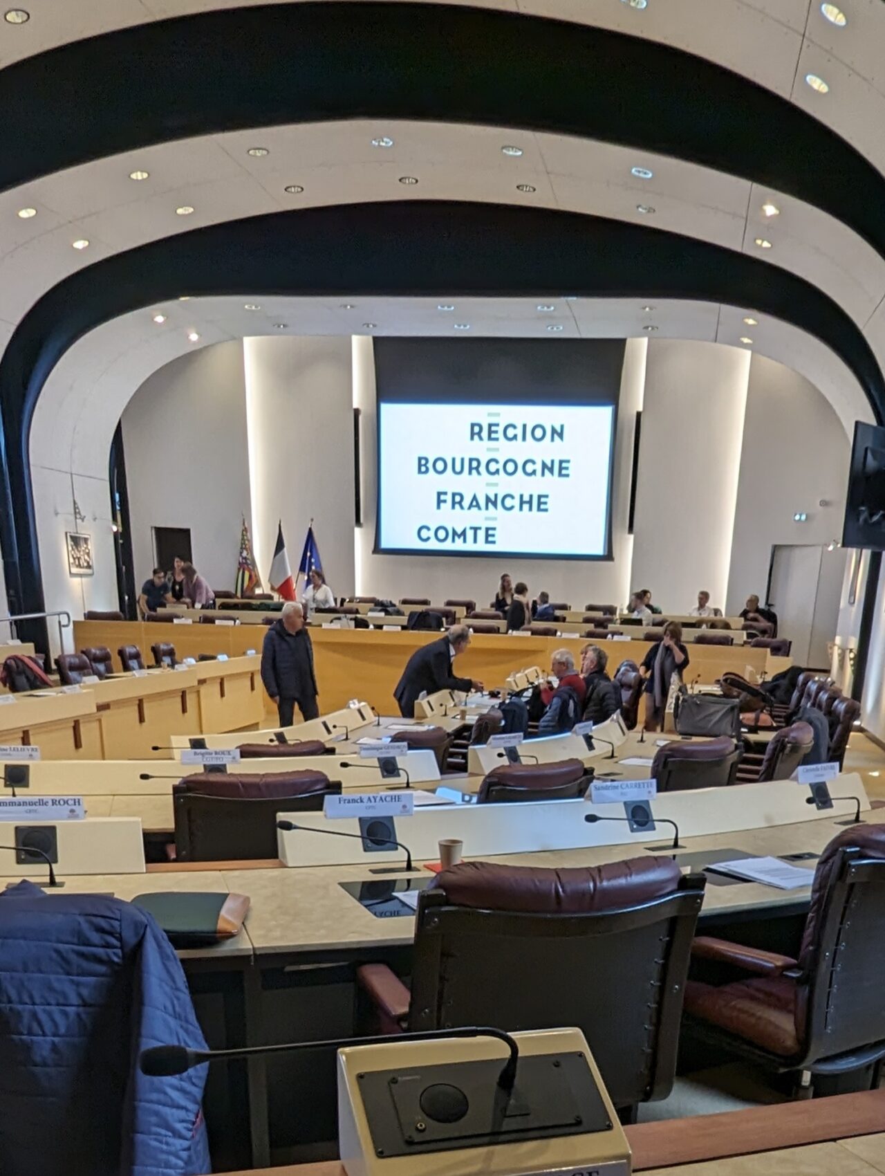 Région. La Bourgogne–Franche-Comté prépare son budget 2026 dans un ...